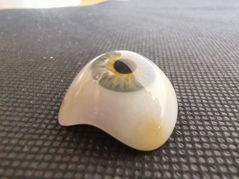 Diferencia entre prótesis ocular y lente escleral - prótesis oculares